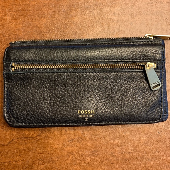 Fossil | Bags | 7x4 Fossil Wallet Black | Poshmark